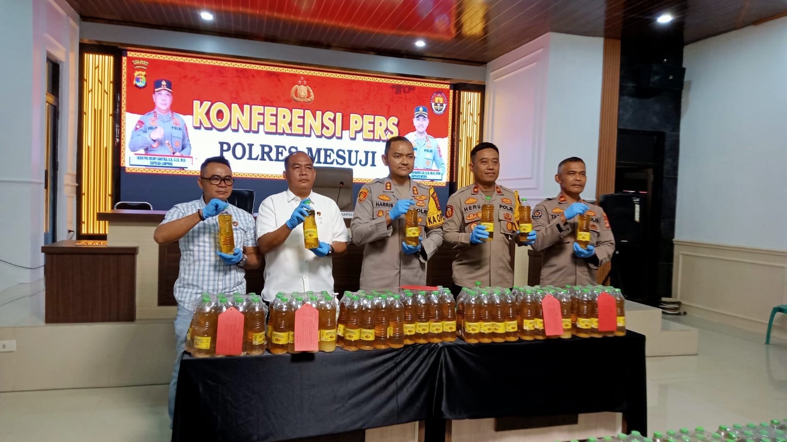Minyakita Palsu di Mesuji, Polisi Ungkap Dugaan Kecurangan Berat Netto ...